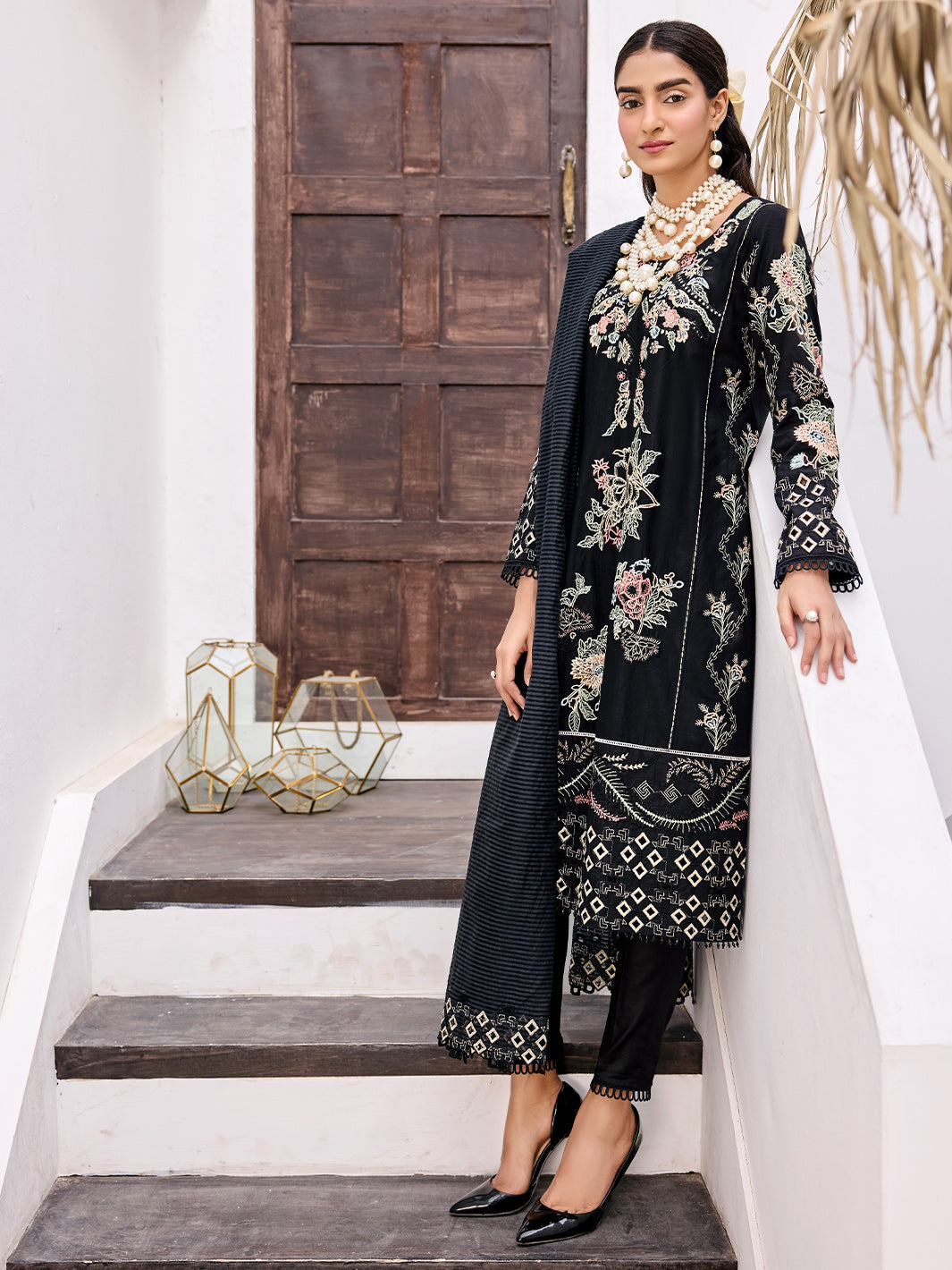 Abeera Usman - Nightingale – Western.pk