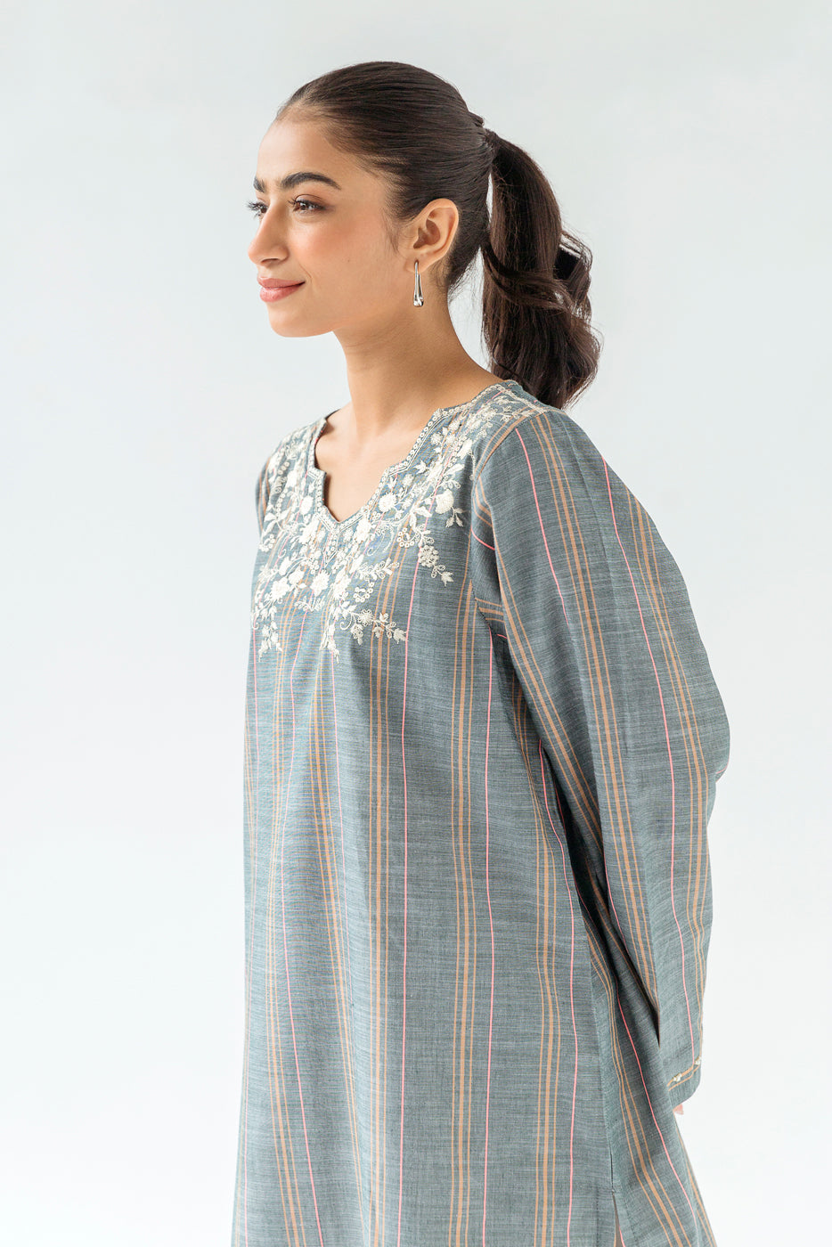Beechtree - EMBROIDERED YARN DYED SHIRT (PRET) – Western.pk