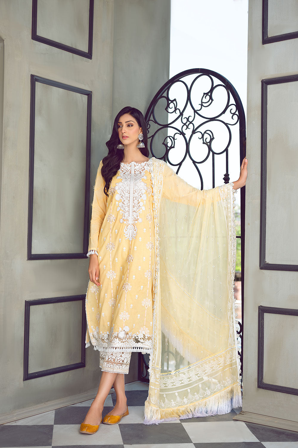 Lyla - Design 4 Luxury Lawn 2021 – Western.pk