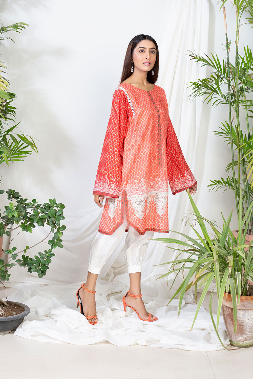 Lyla - Printed Lawn Kurta (LP21012B) – Western.pk