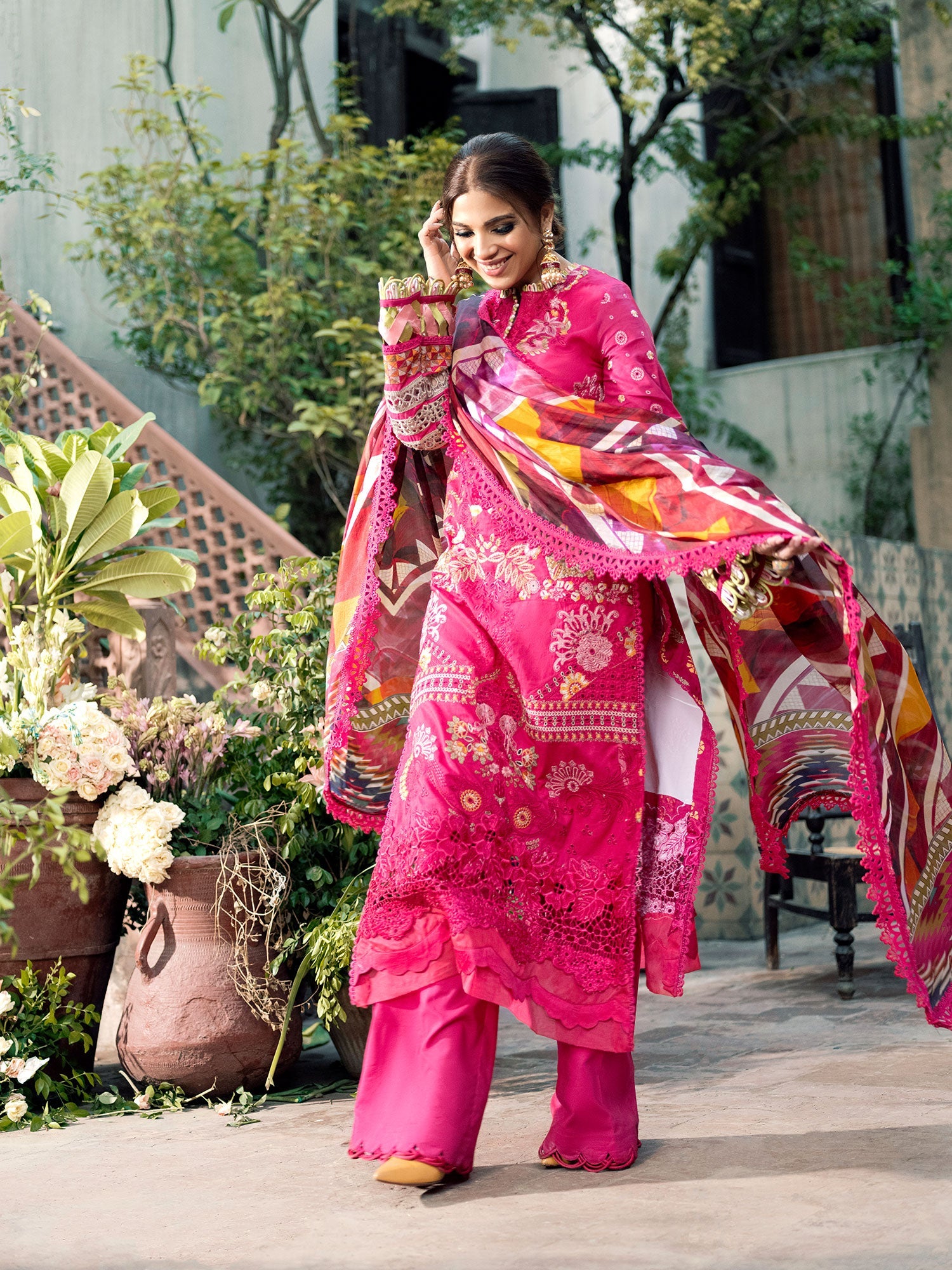 Maryam Hussain - AMBER – Western.pk