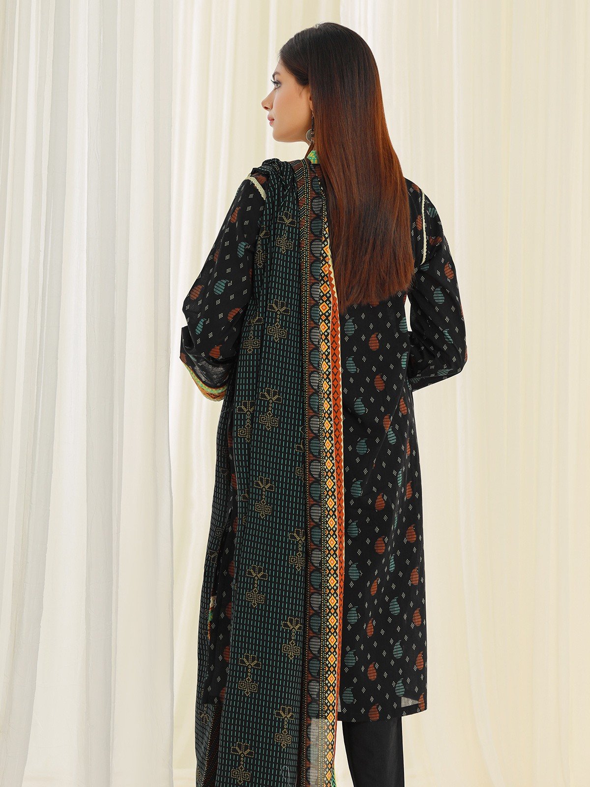 Edenrobe - EWU21A1-20587 Unstitched Black Printed Lawn 2 Piece – Western.pk