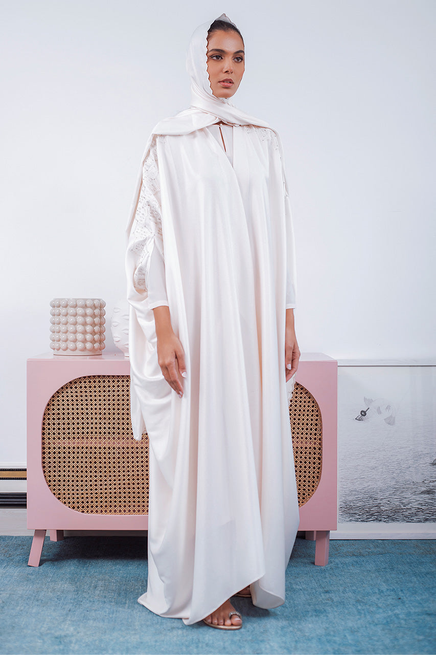Aisha – Western.pk
