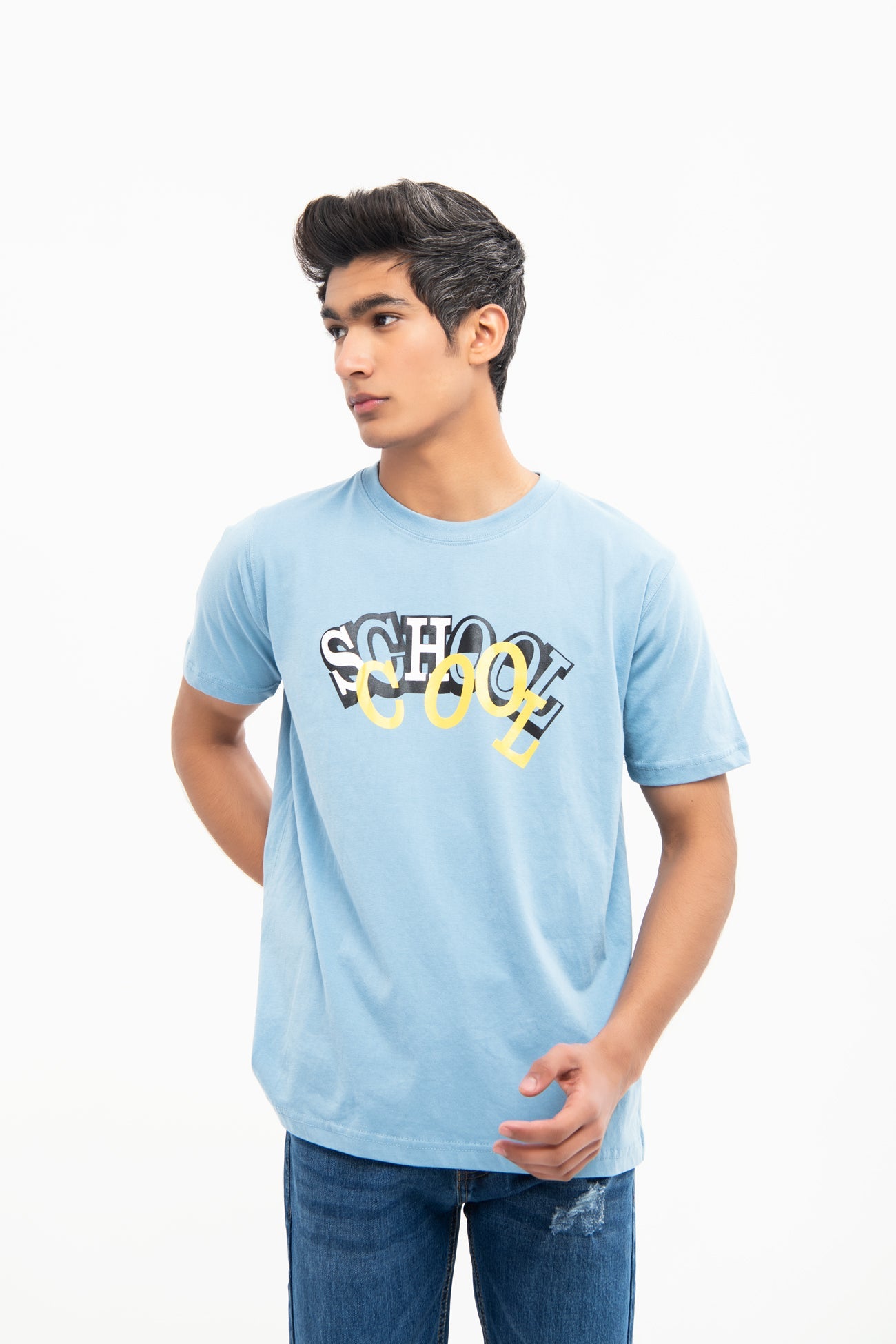 BTW - REGULAR FIT PRINTED T-SHIRT – Western.pk