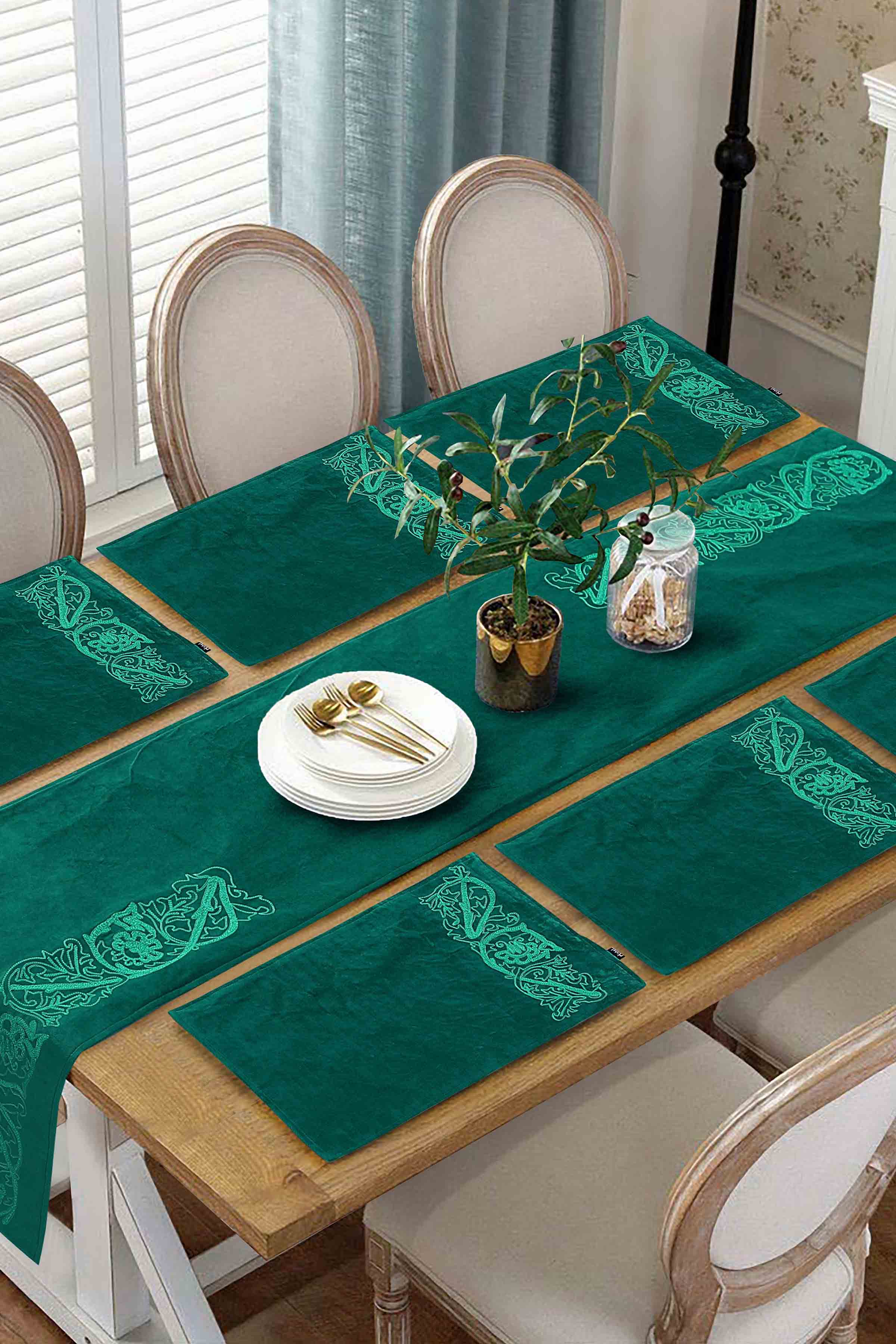 Nishat Linen - Palma Embroidered Table Runner Set - 5 Piece – Western.pk