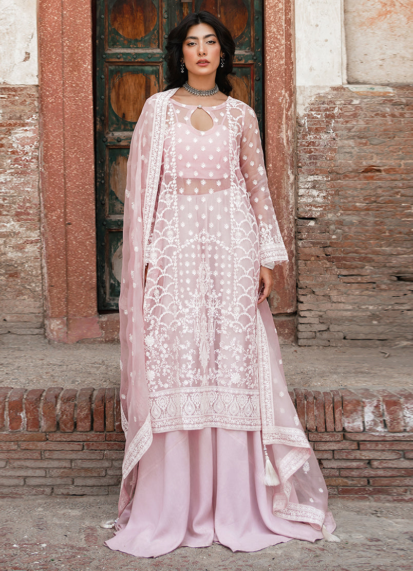 Amira – Western.pk