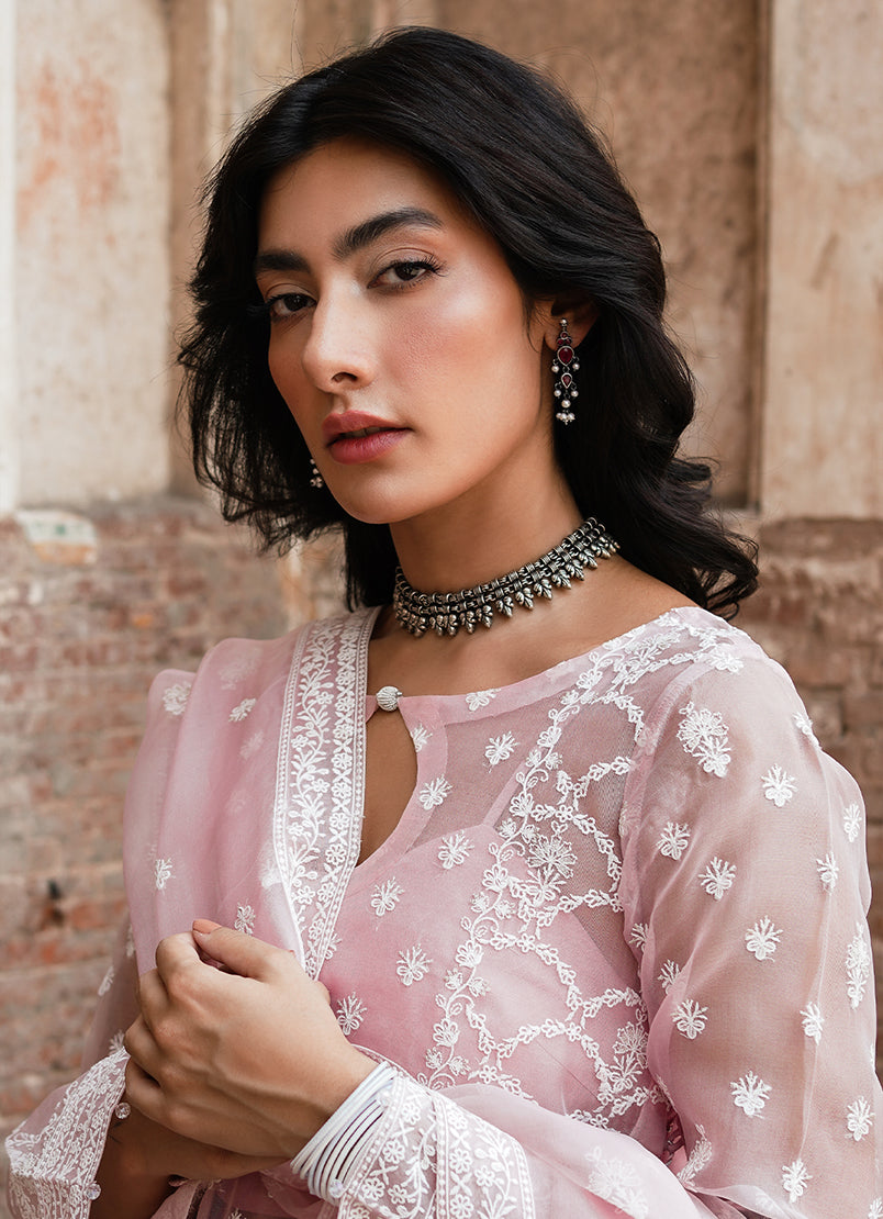 Amira – Western.pk