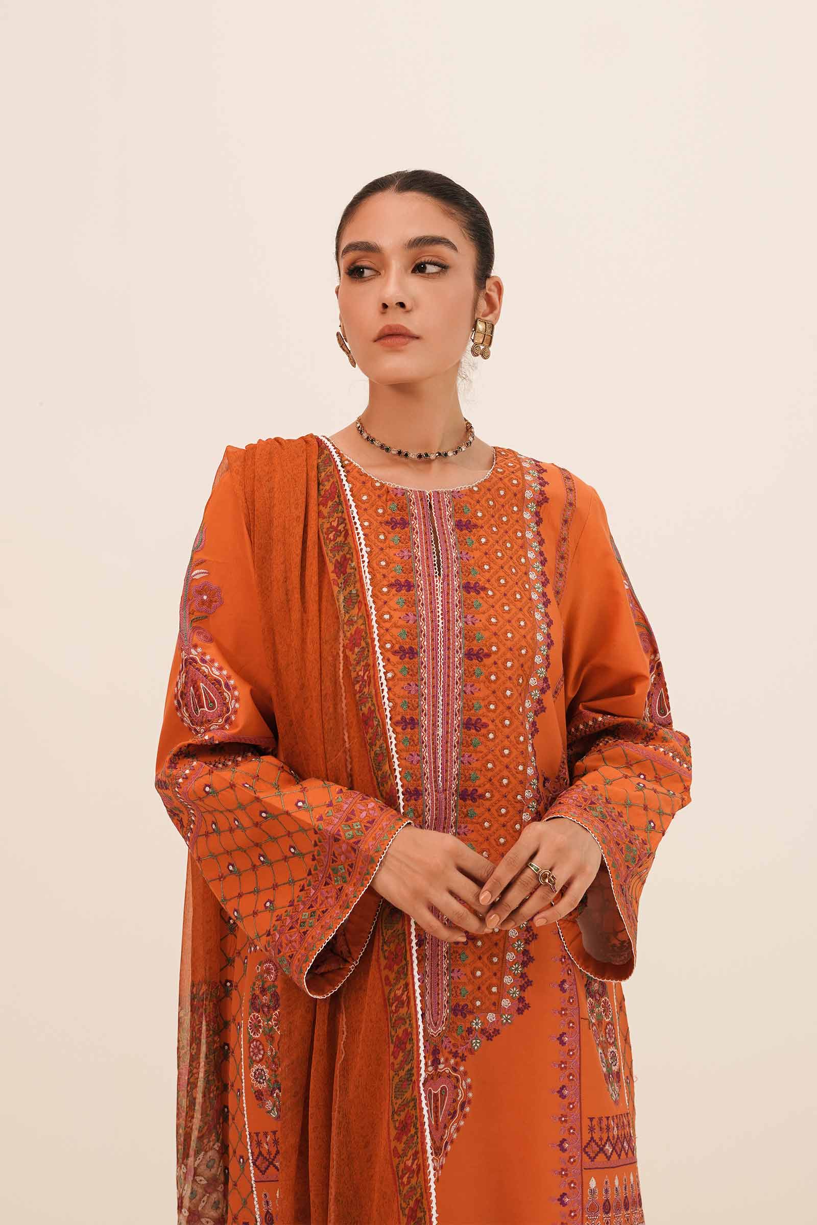 Stitched - Abroo-B – Western.pk