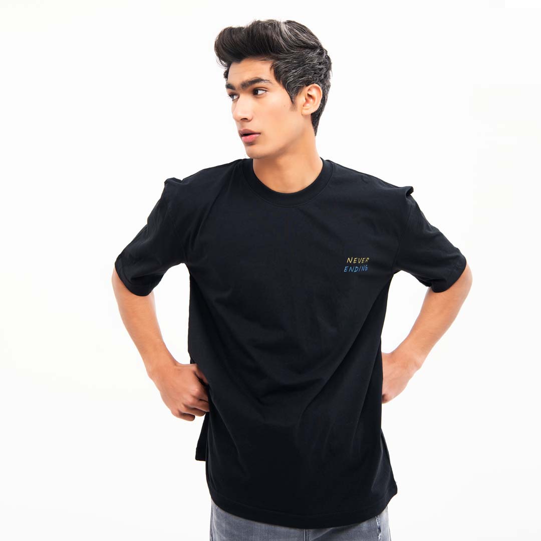 BTW - REGULAR FIT PRINTED T-SHIRT – Western.pk