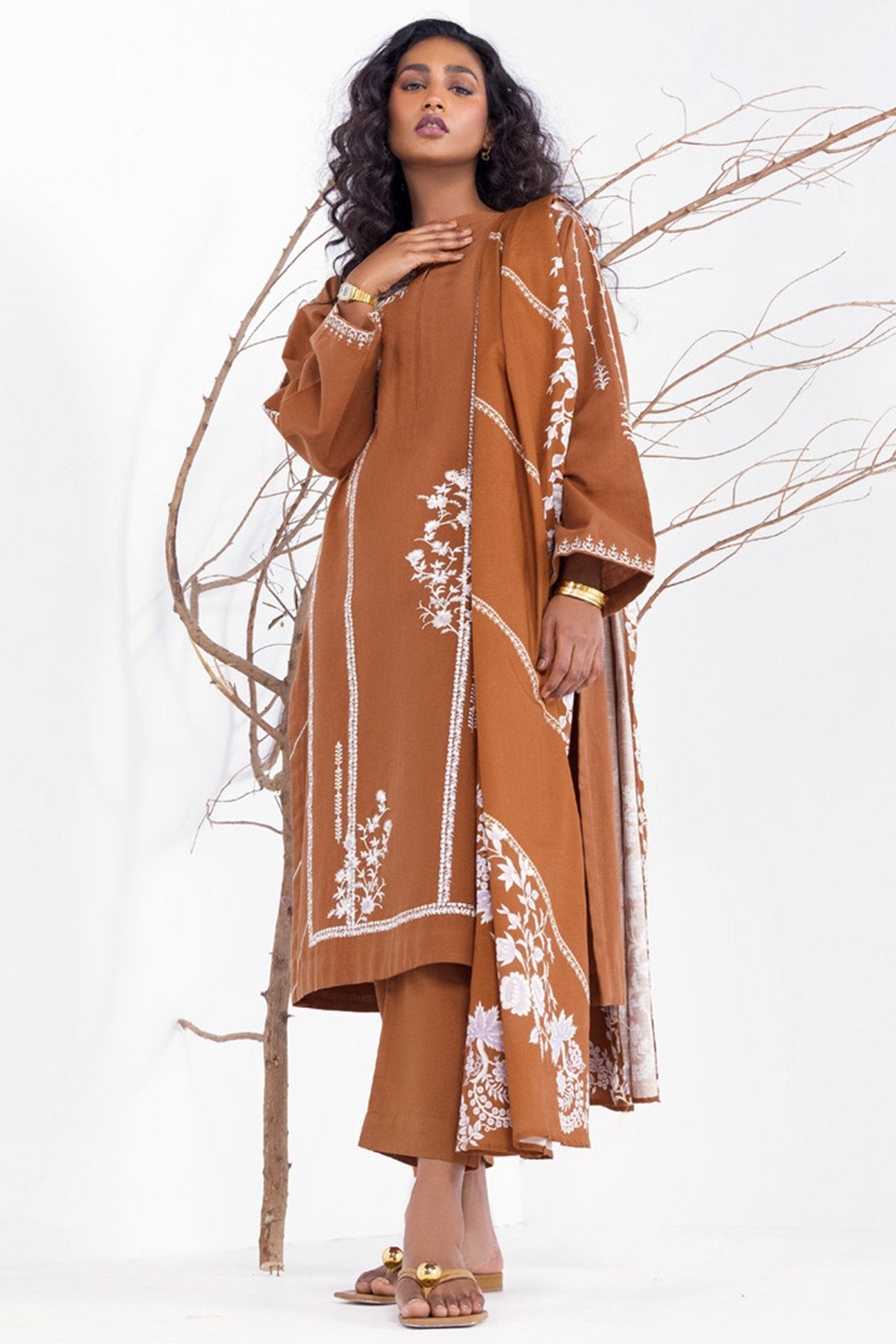 3 Pc Embroidered Khaddar Outfit – Western.pk